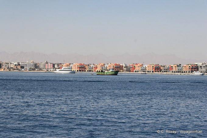 Hurghada, la città vista dal Mar Rosso - Egitto